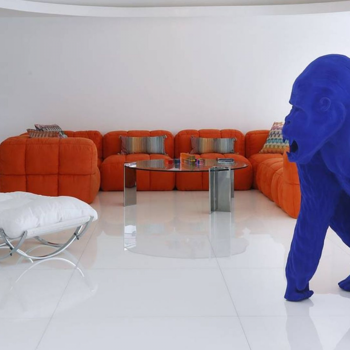 ROUND UP: 6 Strange Interior Design Requests | Laskasas